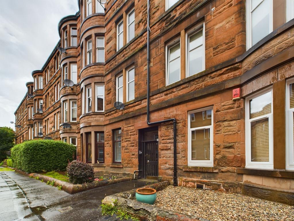 Flat 1/2, Dundrennan Road, Glasgow 2 bed flat for sale - £190,000
