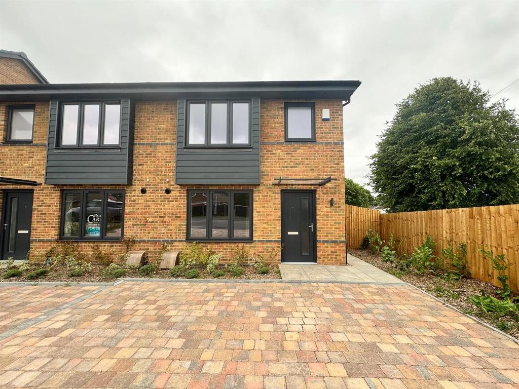 Crab Lane, Trinity Fields, Stafford 3 bed semi-detached house - £1,200 ...