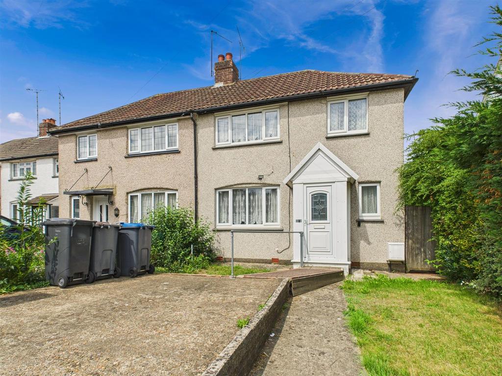Chipstead Valley Road, Coulsdon CR5 2 bed house for sale - £425,000