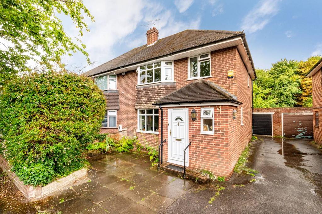 Mulberry Drive, Langley, Slough, SL3 4 bed semi-detached house for sale ...