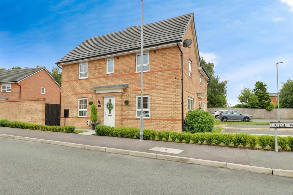 Hulse Way, Alsager 3 bed semi-detached house - £270,000