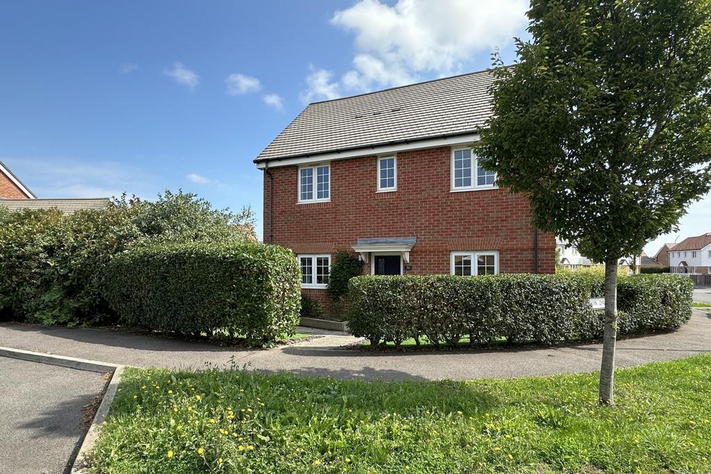 Hyton Drive, Deal, CT14 3 bed semi-detached house for sale - £349,950