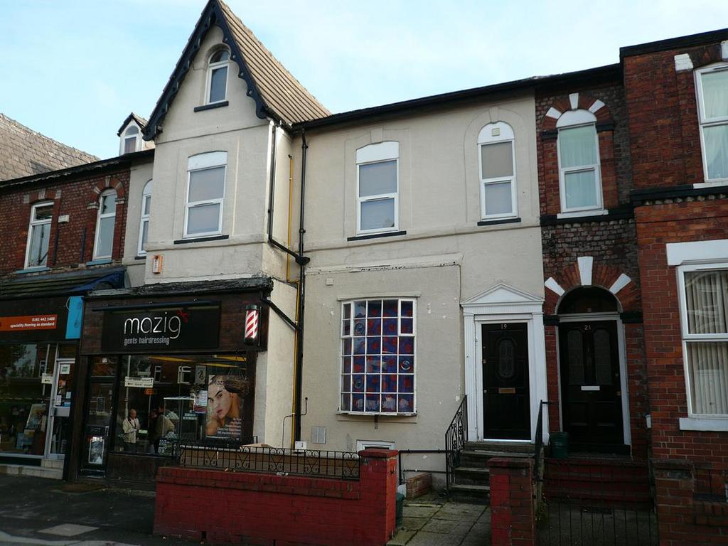 Heaton Chapel, Stockport SK4 3 bed flat - £1,150 pcm (£265 pw)