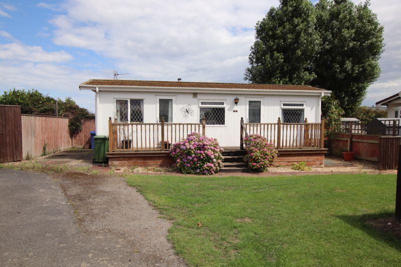 EPPERSTONE RESIDENTIAL CARAVAN PARK... 1 bed mobile home - £30,000