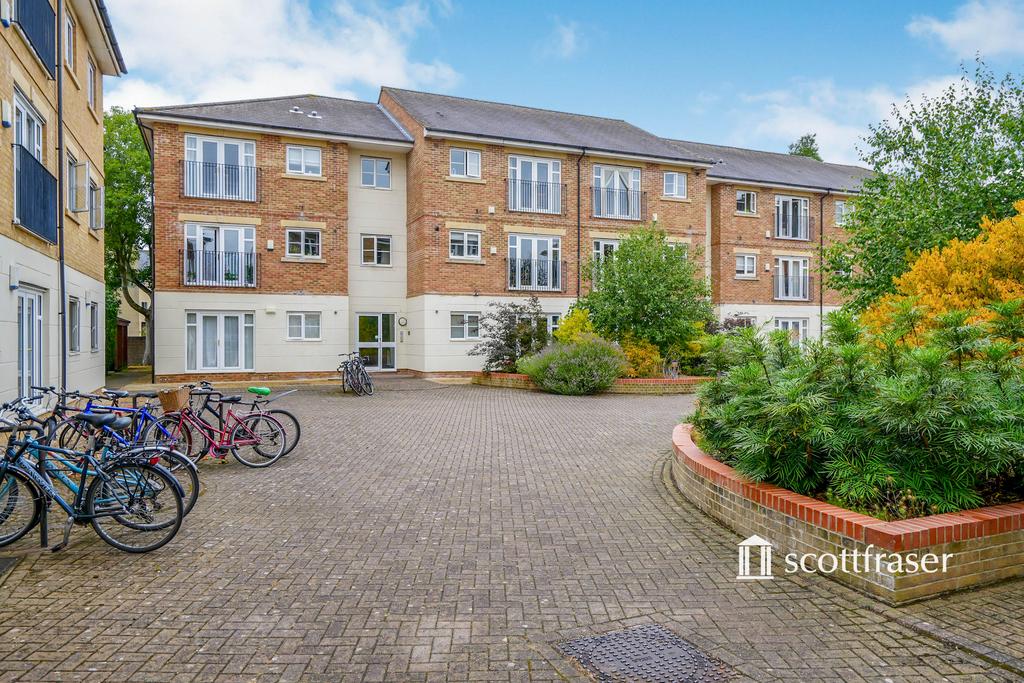 Grandpont Place, OX1 2 bed apartment - £1,800 pcm (£415 pw)