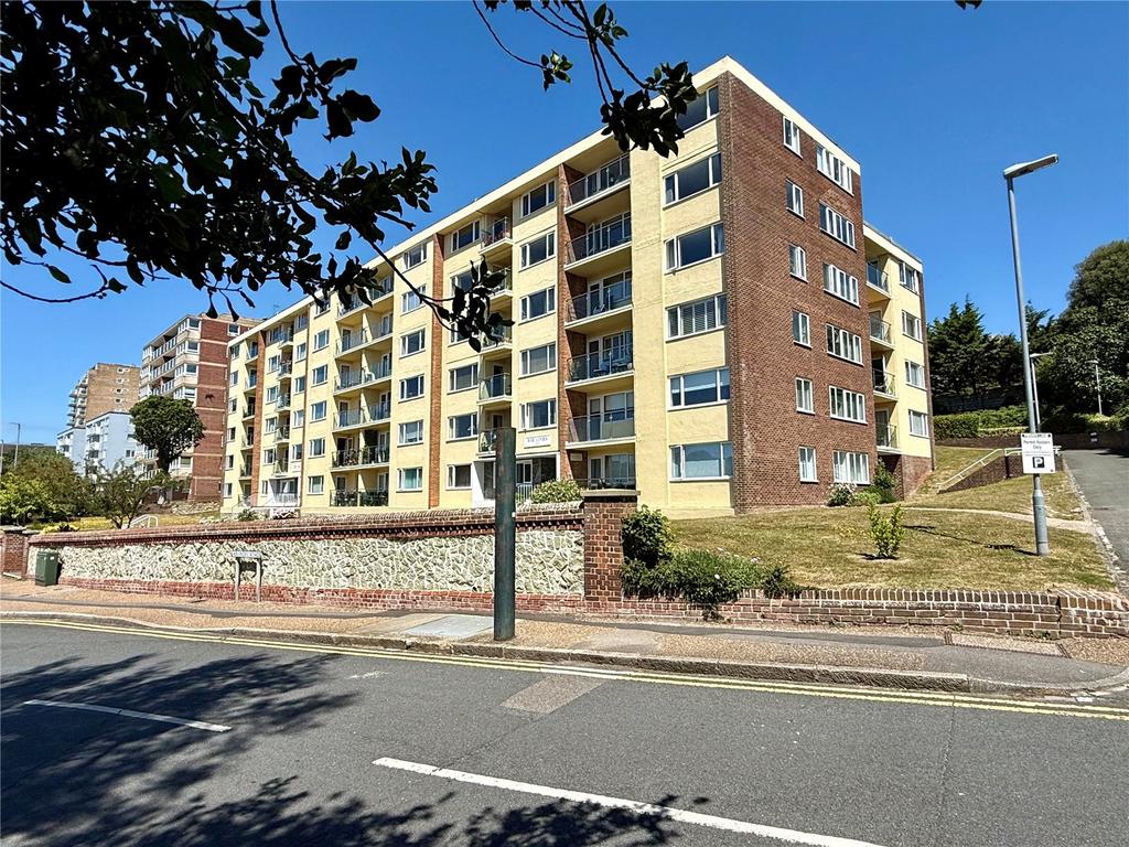 The Limes, Upperton Road, Eastbourne... 2 bed apartment for sale - £259,000