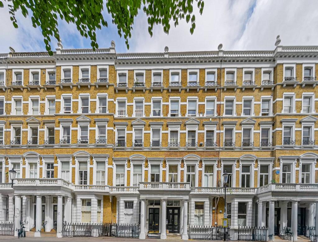 Emperors Gate, South Kensington... 3 bed flat to rent - £3,900 pcm (£ ...