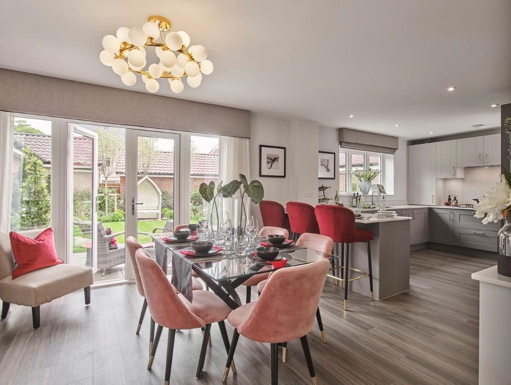 Leaf Living at The Burrows, Paddock... 4 bed detached house to rent - £ ...