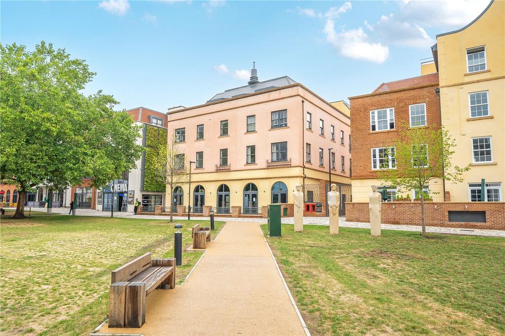 Nightingale Walk, Farnham, United... 3 bed apartment for sale - £650,000