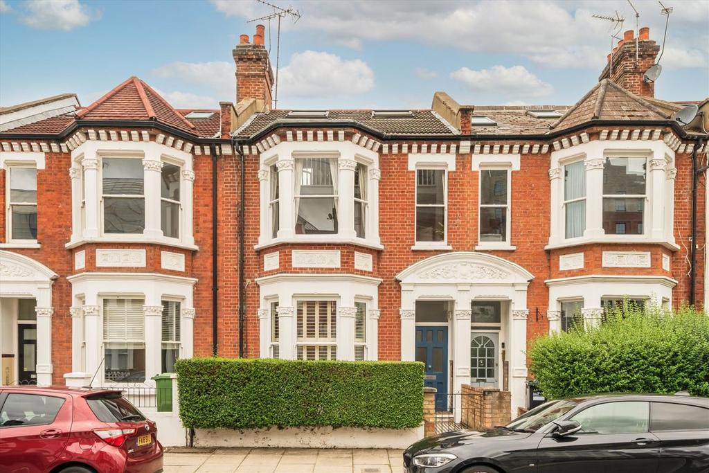 Pennard Road, London W12 2 bed flat for sale - £725,000
