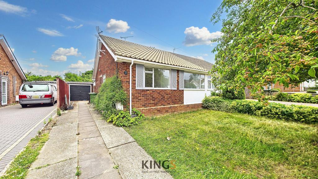 Birch Grove, Potters Bar, EN6 2 bed semi-detached bungalow to rent - £ ...