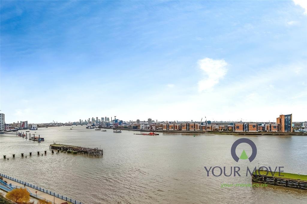 Erebus Drive, London SE28 2 bed flat to rent - £1,950 pcm (£450 pw)