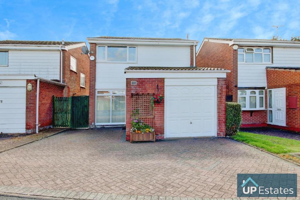 John Mcguire Crescent, Binley, Coventry 3 bed detached house - £290,000