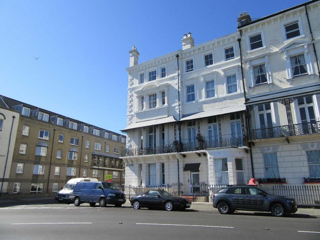 St Placid Apartments, Victoria... 2 bed flat to rent - £1,050 pcm (£242 pw)