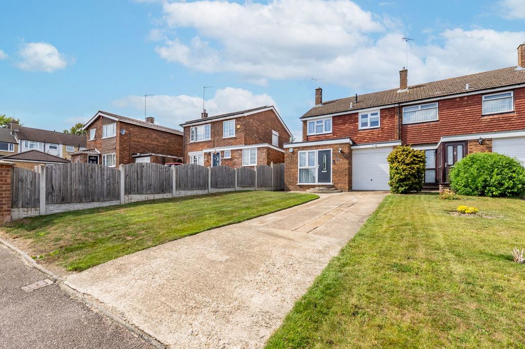 High Beech Road, Sundon Park 3 bed semi-detached house - £350,000