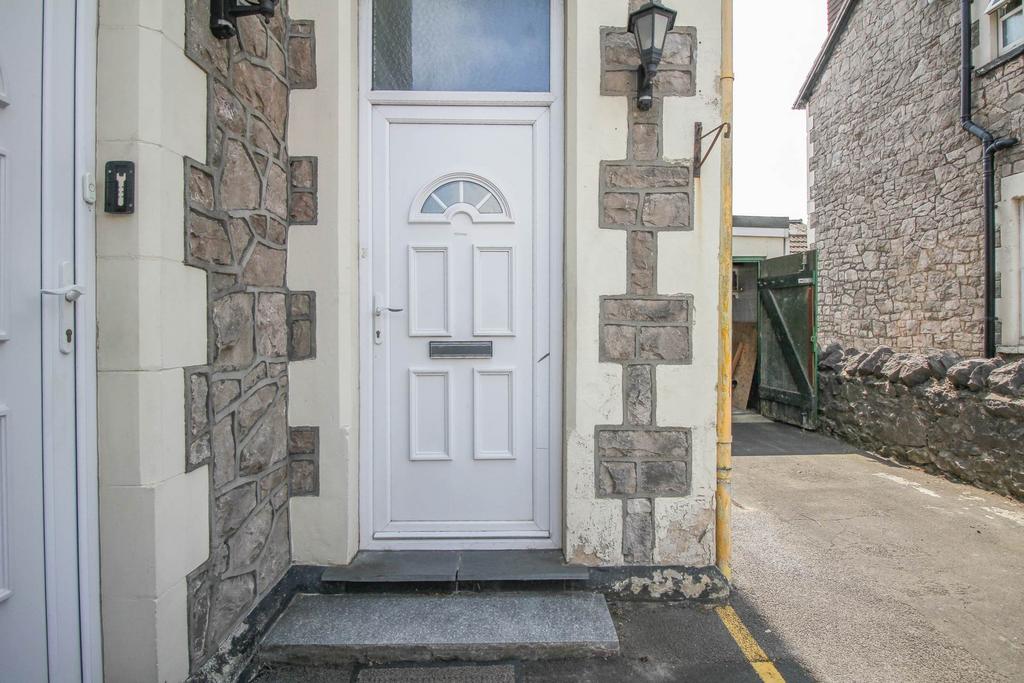 Locking Road, Weston-super-Mare 2 bed flat - £1,000 pcm (£231 pw)