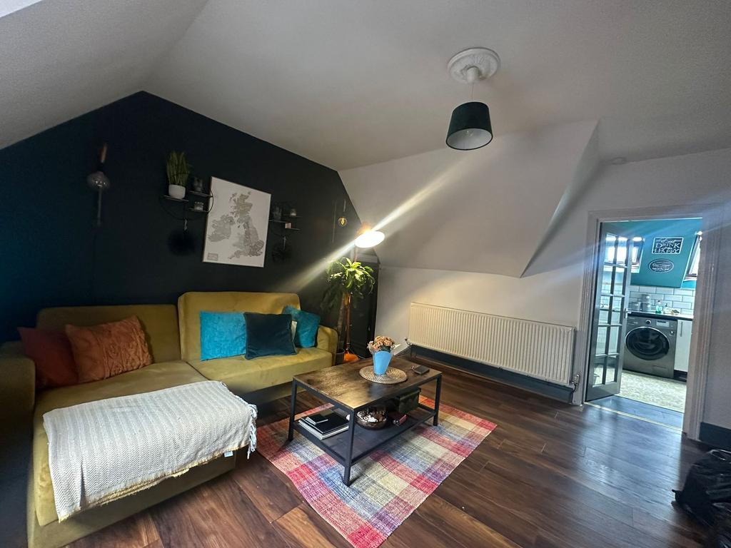 Hunter Street, Cardiff CF10 2 bed flat to rent - £1,200 pcm (£277 pw)
