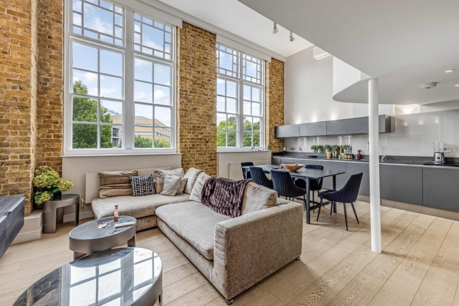 Highgate Hill, Highgate, N19 2 bed apartment - £3,497 pcm (£807 pw)
