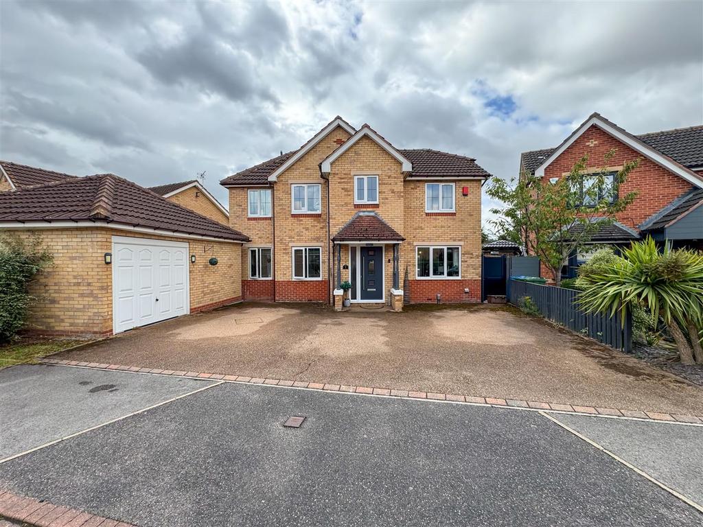 Foxwood Close, Worksop S81 4 bed detached house for sale - £350,000