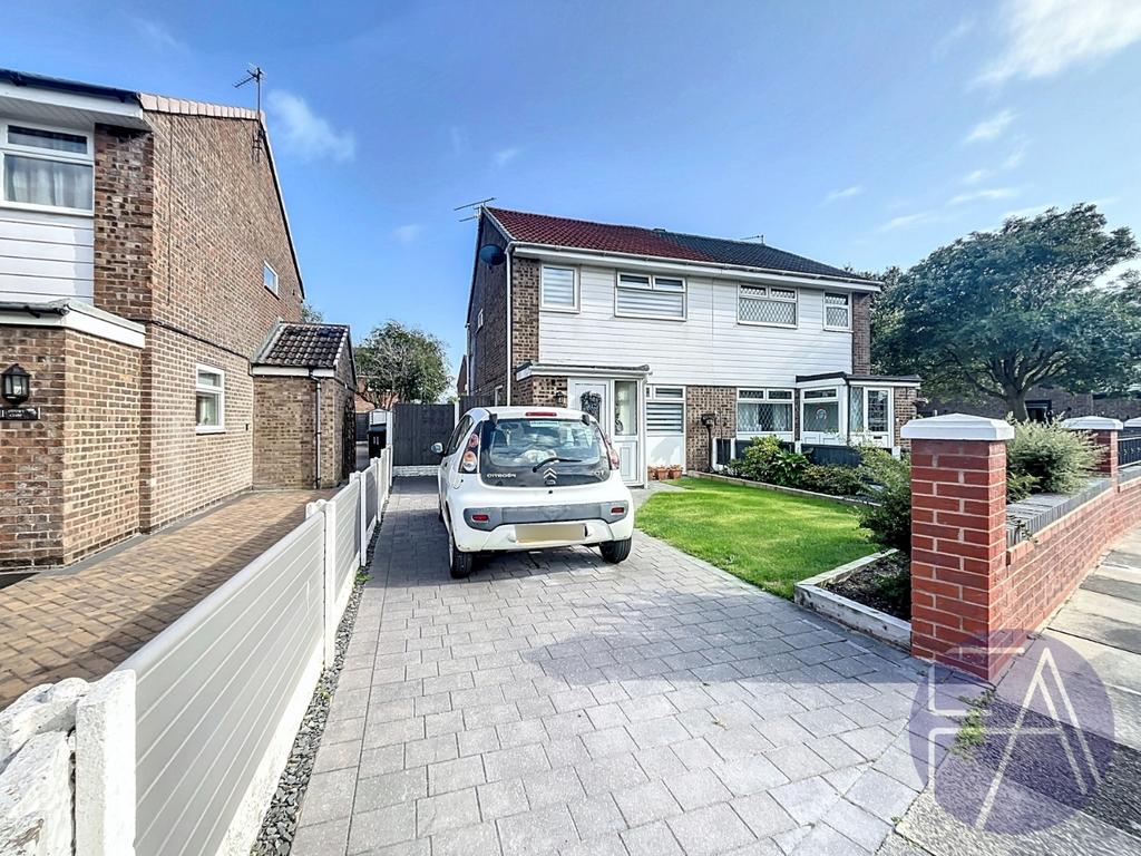Southport, Merseyside PR9 3 bed semi-detached house for sale - £200,000