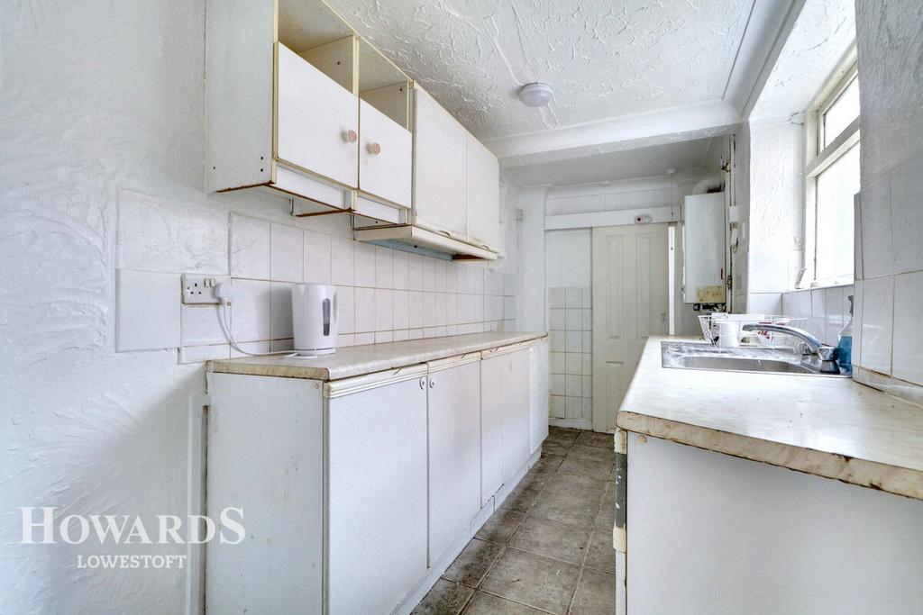 Tonning Street, Lowestoft 3 bed terraced house for sale - £110,000