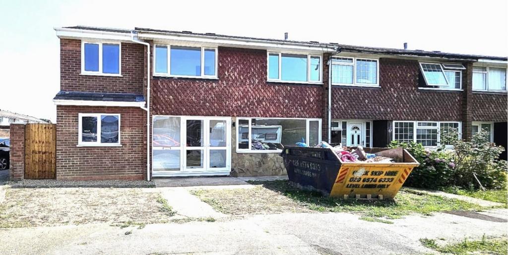 Grange Way, Iver, Buckinghamshire, SL0 5 bed end of terrace house - £ ...