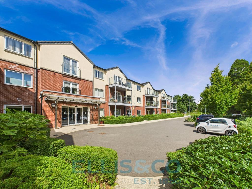 Tudeley Lane, Tonbridge, Kent, TN11 1 bed apartment - £125,000