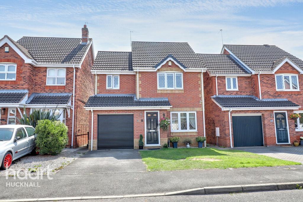 Vedonis Park, Nottingham 3 bed detached house - £280,000