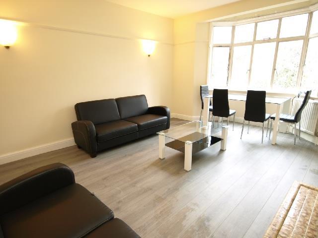 Frognal Court, Finchley Road NW3 3 bed flat - £2,750 pcm (£635 pw)