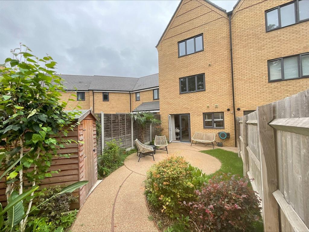 Crete Hall Road, Northfleet... 4 bed townhouse for sale - £500,000
