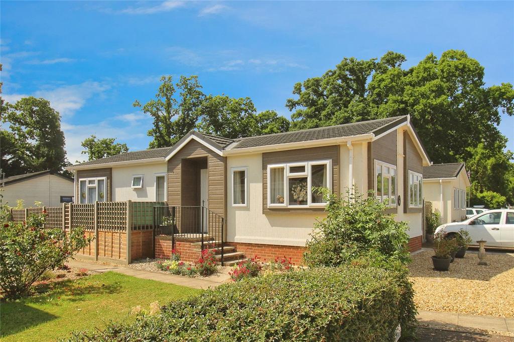 Trowbridge Lodge Park, Trowbridge 2 bed park home for sale - £210,000
