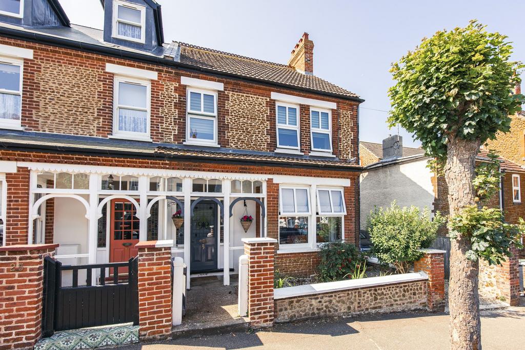 Hunstanton 5 bed semi-detached house - £580,000