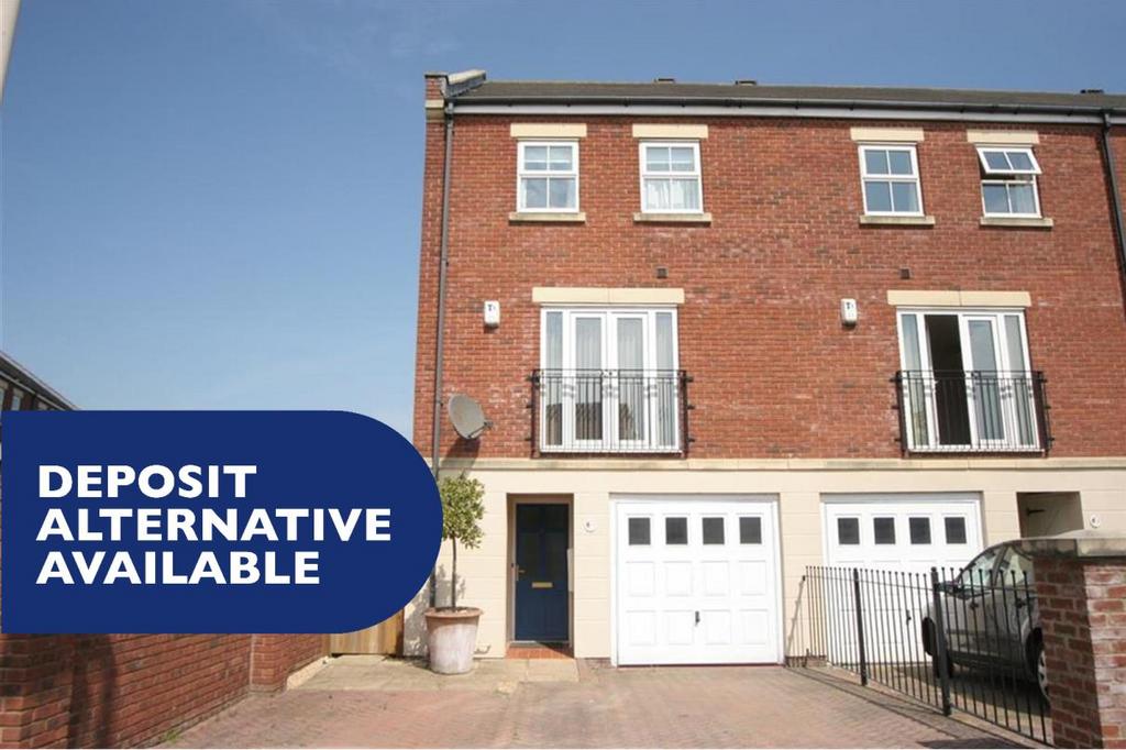 Hutton Gate, Harrogate 4 bed townhouse to rent - £1,950 pcm (£450 pw)