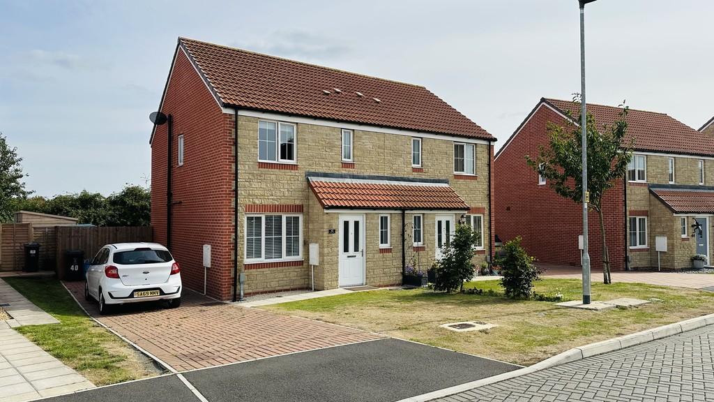 Wrag View, Highworth SN6 3 bed semi-detached house for sale - £325,000