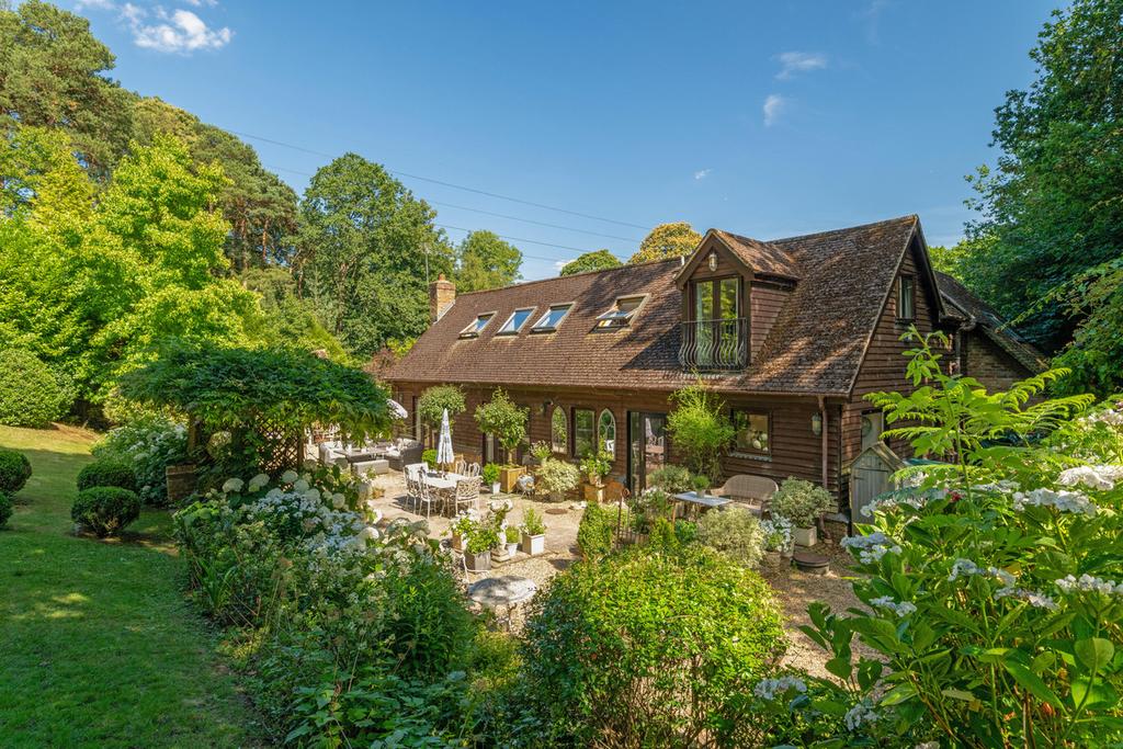 London Road Camberley, Surrey, GU15 3UU 4 bed barn conversion for sale ...
