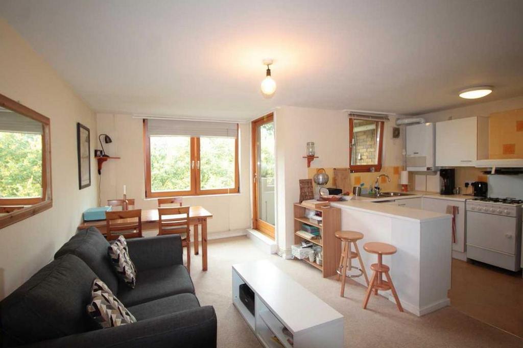 Holles House, Brixton SW9 1 bed apartment - £1,550 pcm (£358 pw)