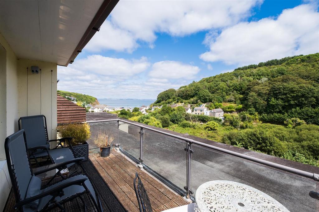 Porthallow, Porthallow TR12 2 bed flat for sale - £185,000