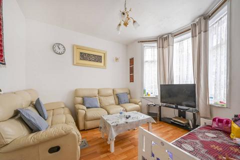 Houses For Sale In E17 | OnTheMarket