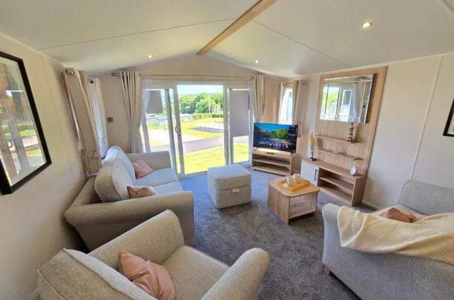 Wood Farm Holiday Park 2 bed park home - £85,995
