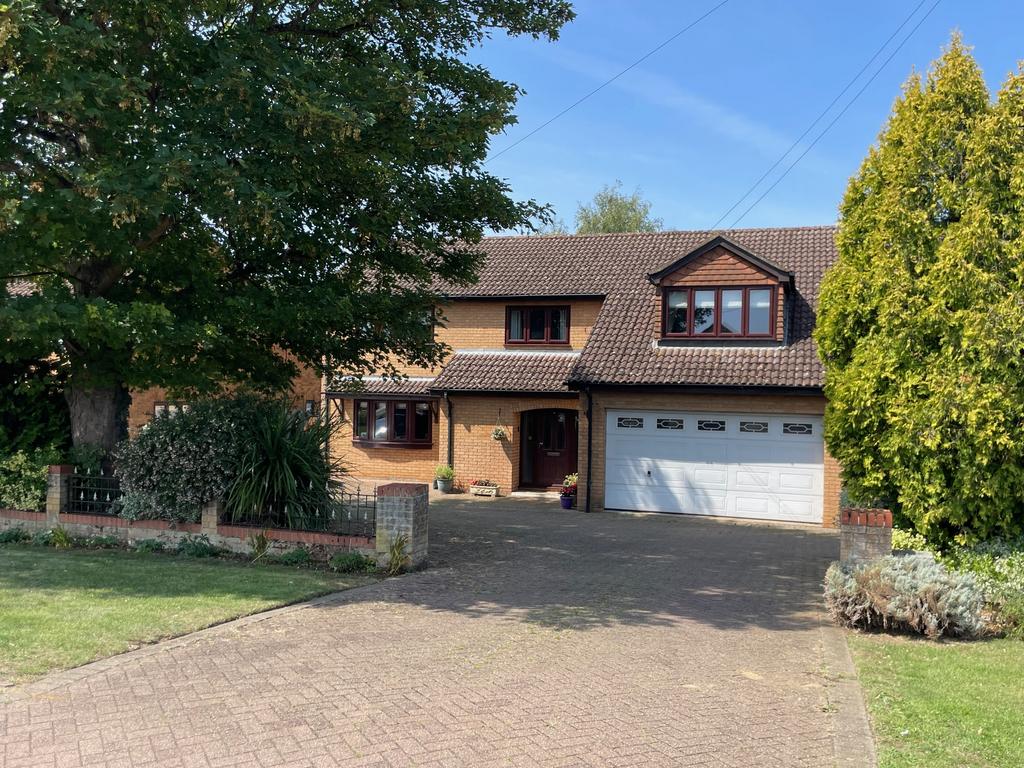 Great North Road, Eaton Ford PE19 4 bed detached house - £795,000