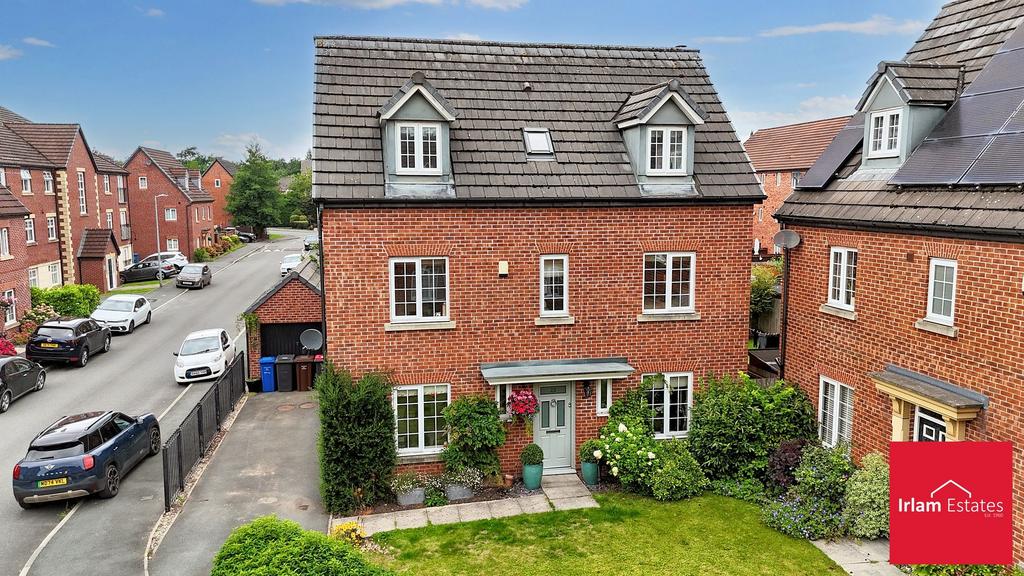 Mona Way, Irlam, M44 5 bed detached house for sale - £493,500
