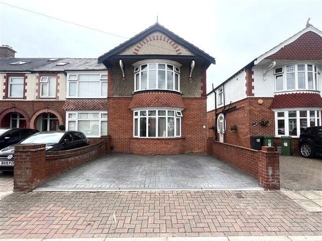 Hawthorn Crescent, Portsmouth PO6 3 bed end of terrace house - £365,000