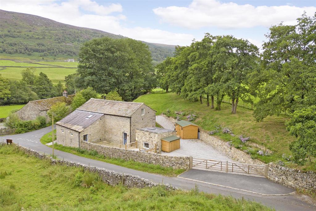 Cracked Castle Barn, Skyreholme 4 bed barn conversion for sale - £875,000