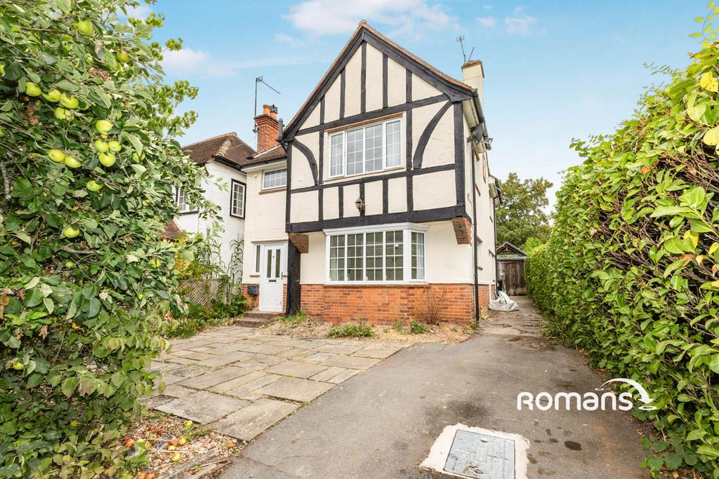 Pound Lane, Sonning, Reading, RG4 3 bed house to rent - £2,250 pcm (£ ...