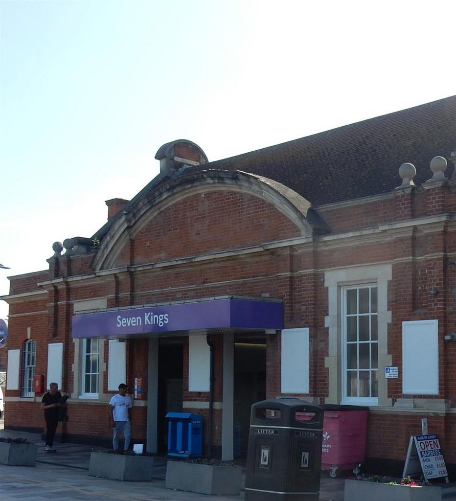 Norfolk Road, Ilford 1 bed property to rent - £1,500 pcm (£346 pw)