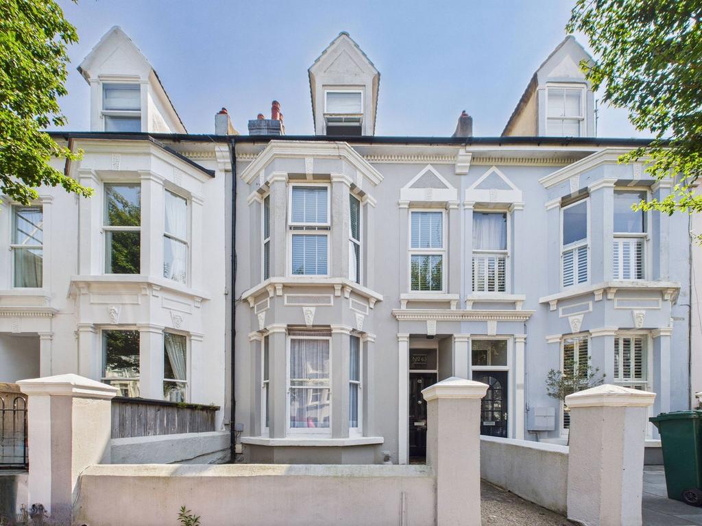 Westbourne Street, Hove, BN3 5PF 3 bed flat - £475,000