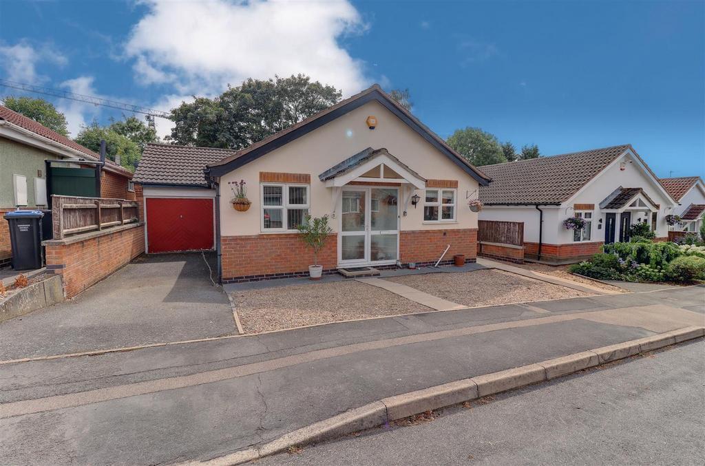 Anthony Drive, Thurnby LE7 3 bed detached bungalow - £1,400 pcm (£323 pw)