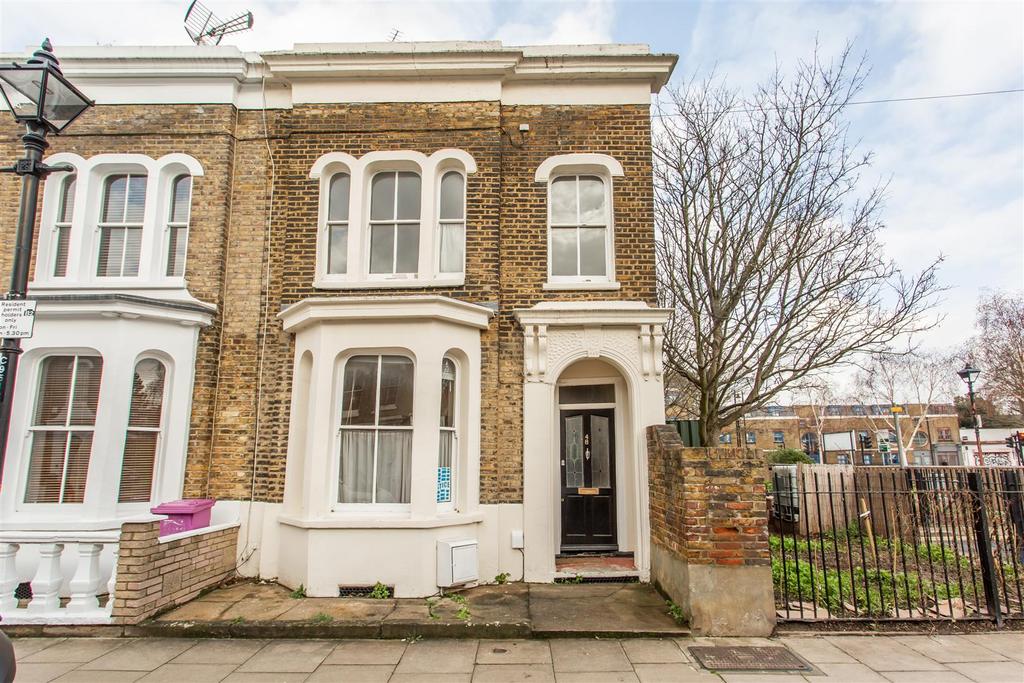 Clinton Road, Mile End, E3 4 bed end of terrace house - £4,000 pcm (£ ...