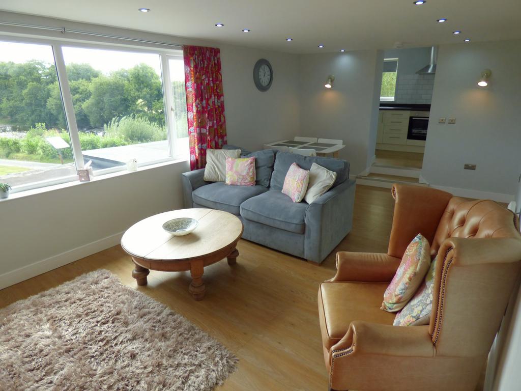 Pontargothi, Carmarthen, Carmarthenshire 2 bed flat - £825 pcm (£190 pw)