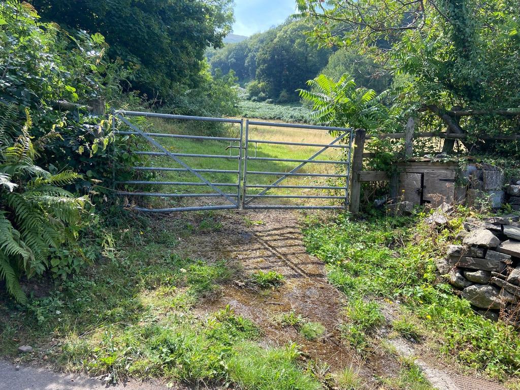 Church Lane, Llanfoist, NP7 Land - £40,000